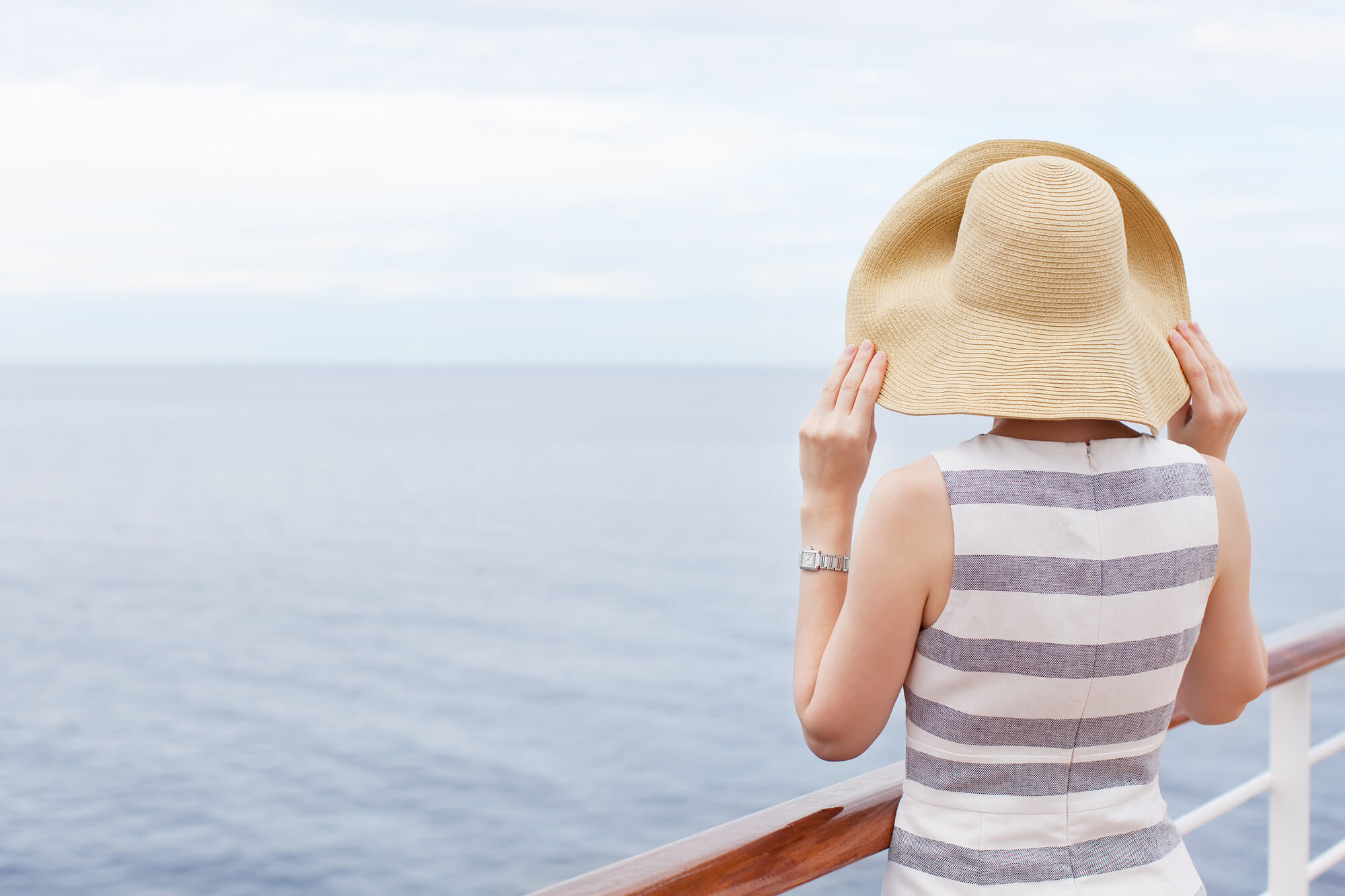 What to wear on cruise embarkation day outfit inspiration - Wear When ...