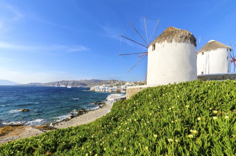 What to wear to Greece in September - Wear When What Why