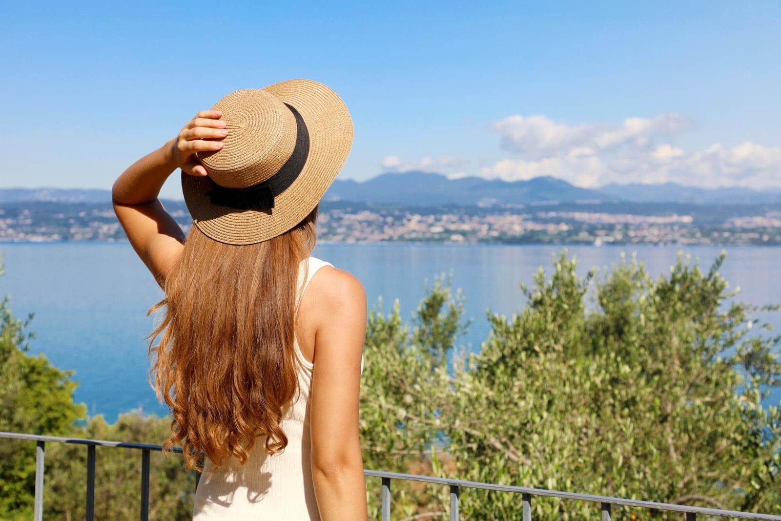 What to wear in Lake Garda (month by month guide) - Wear When What Why